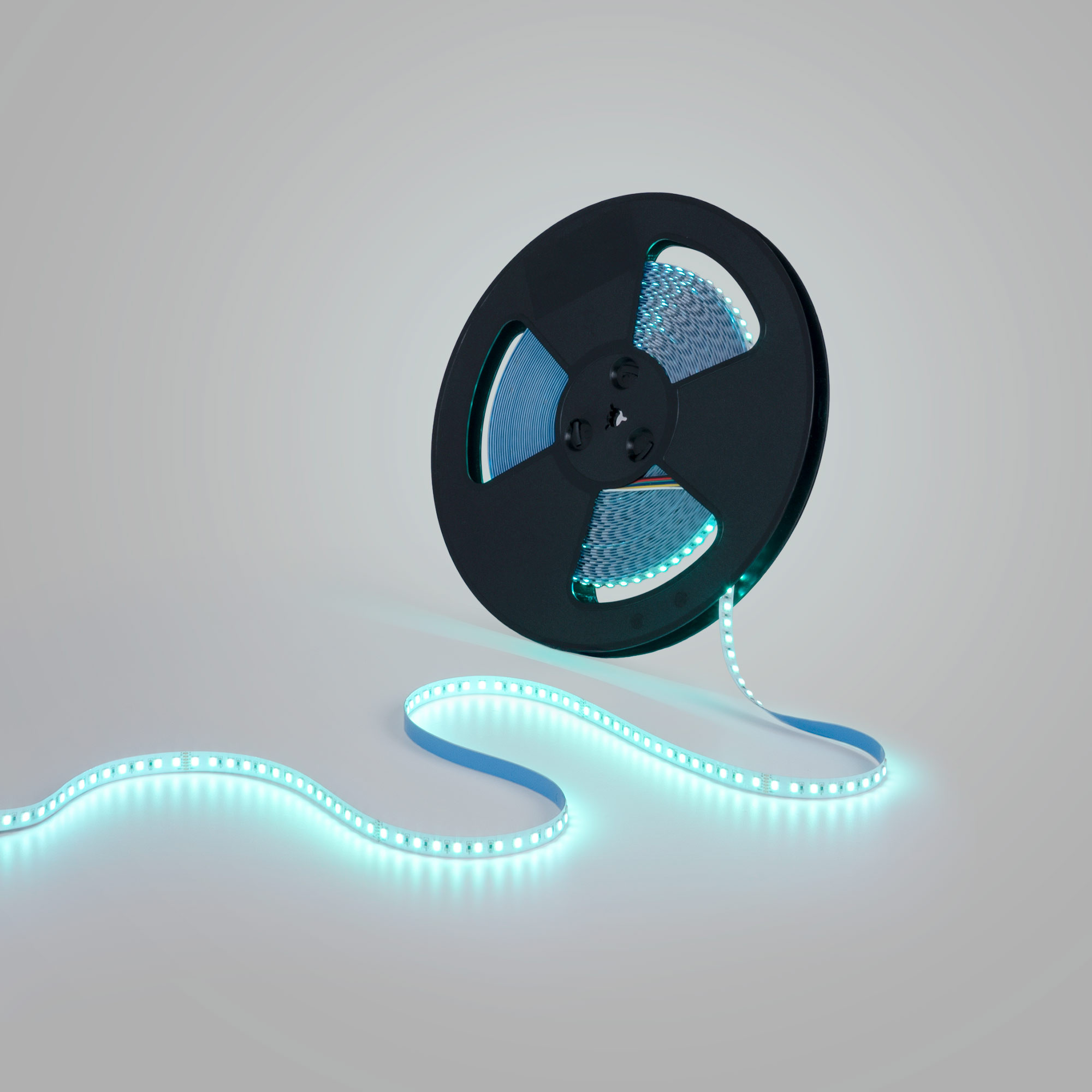 Ruban LED 48V DC - RGB + CCT - 15W/m - 12mm - IP20 - 20 mètres - 90ch/m - Blanc Chaud | Leroy Merlin