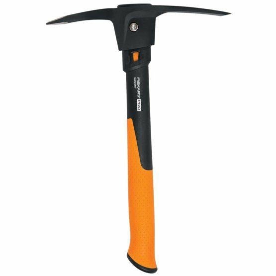 Pioche Fiskars avec pointe S 0,68 kg ISOCORE | Leroy Merlin