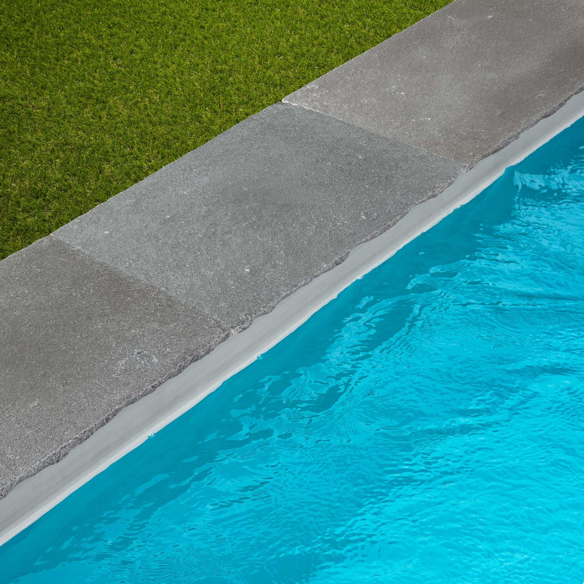 Margelle de piscine en pierre Tandur Gris 60x40x2 cm Bord Naturel (à l ...