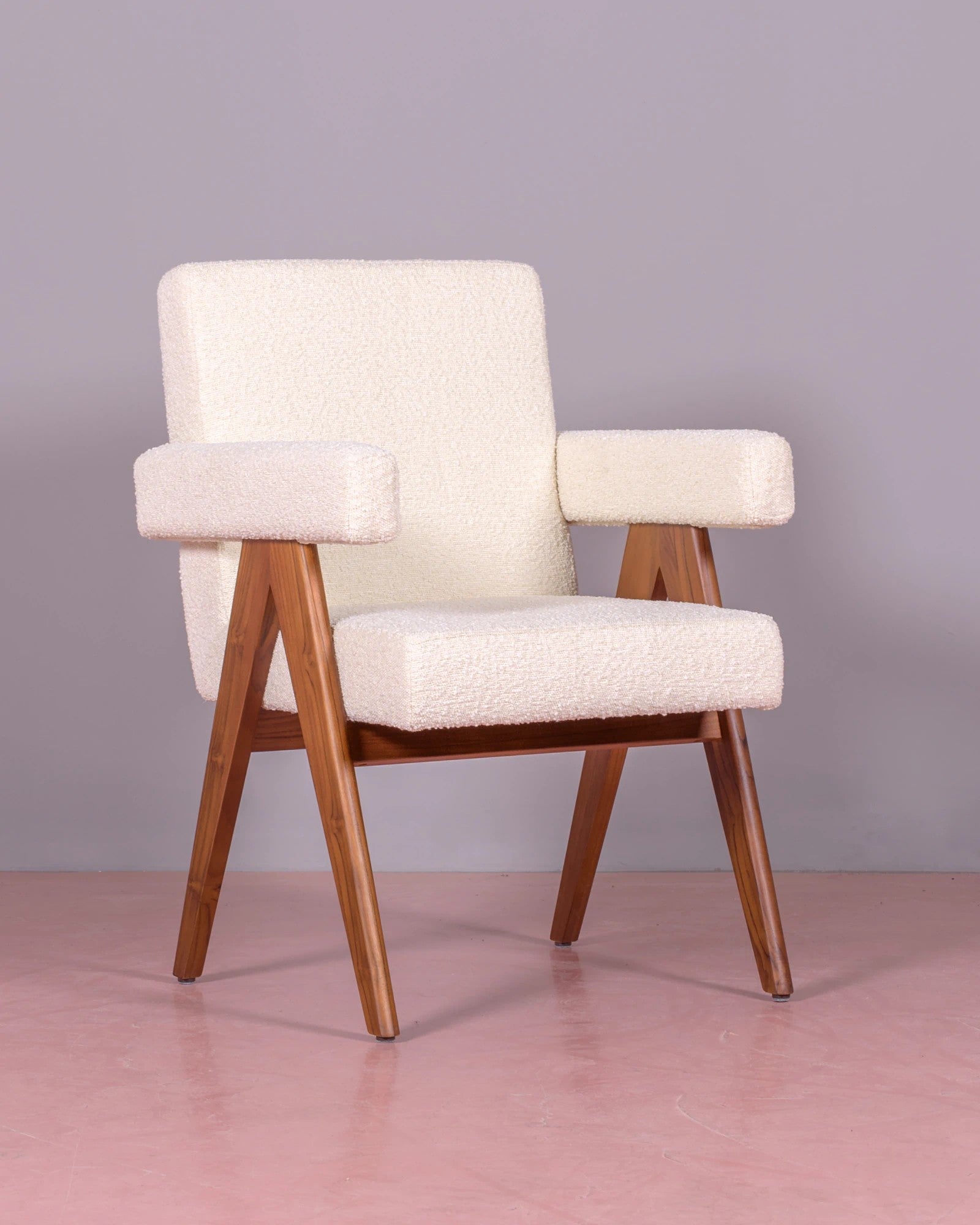 Fauteuil rustique avec accoudoirs en bois de teck et tissu bouclé ...