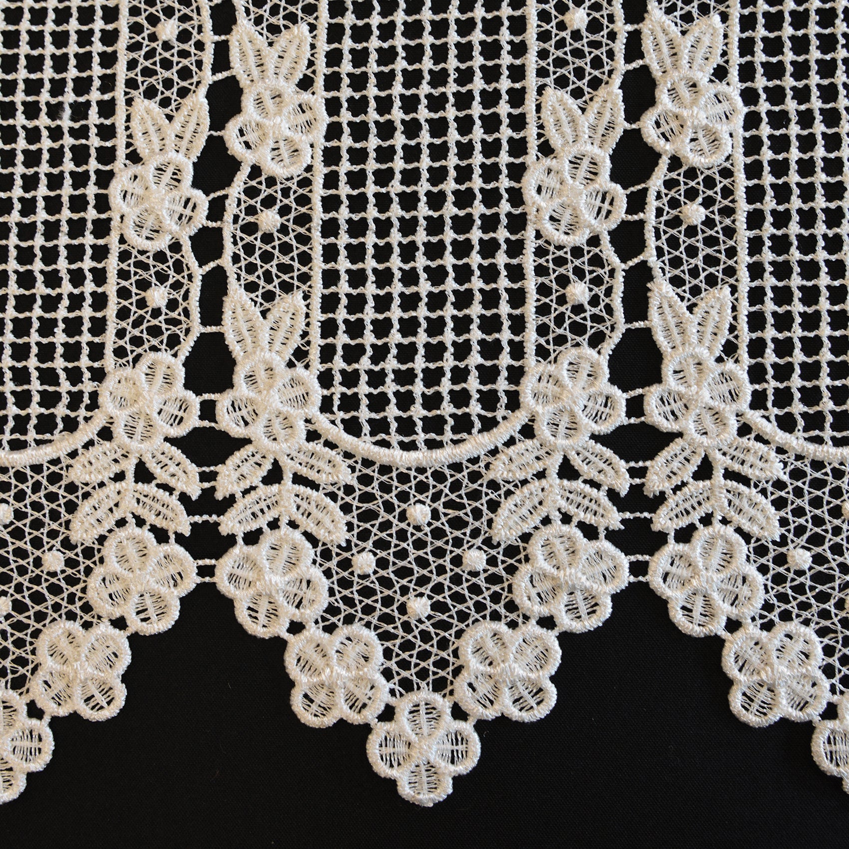 Brise Bise macramé motif fleurs - Ecru - 60x120 cm - Polyester | Leroy ...