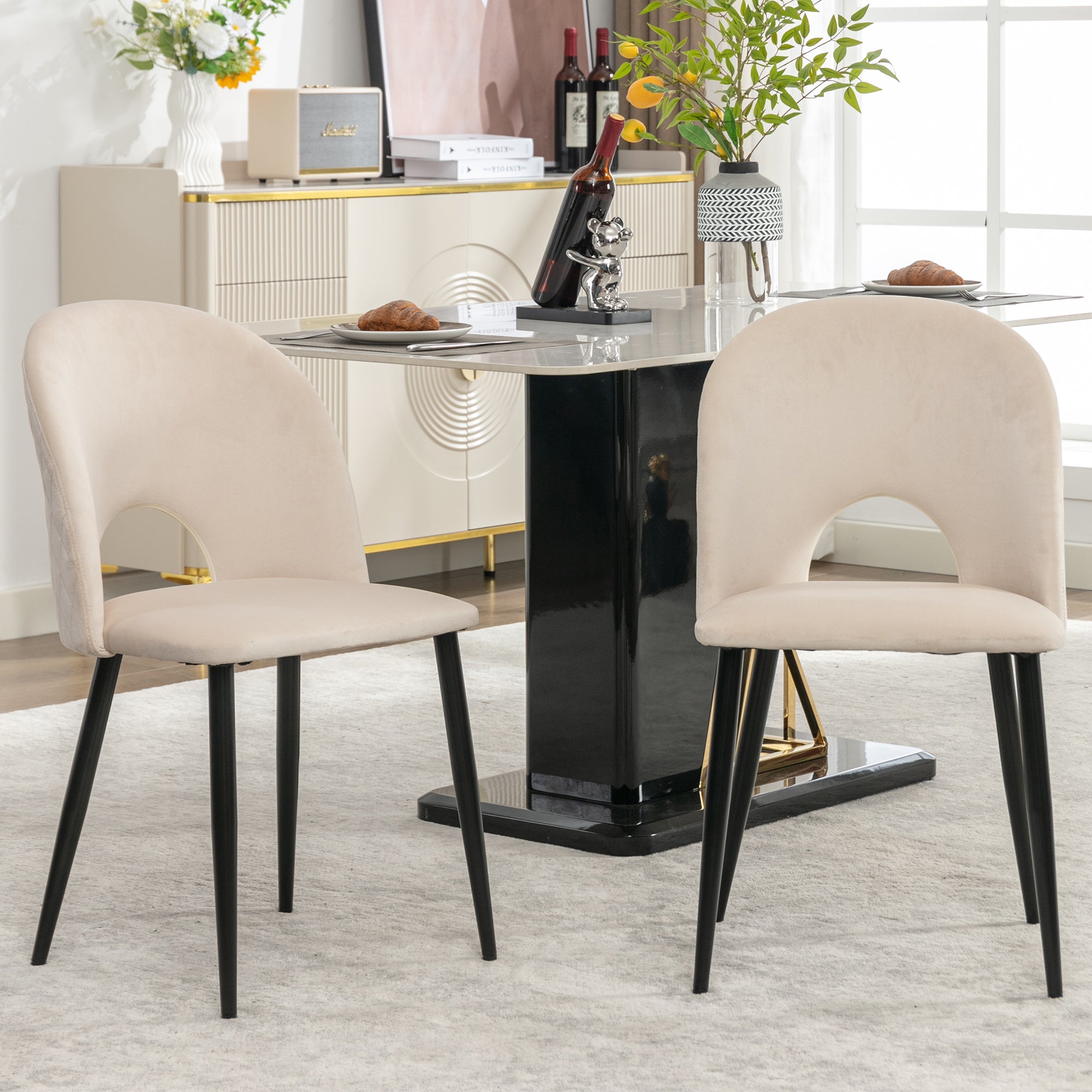 Lot de 2 chaises rembourrées en velours beige, dossier à motif losange ...