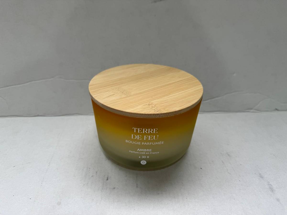 Atmosphera - Vela perfumada "wonderland" ramo de lila 420g | Leroy Merlin