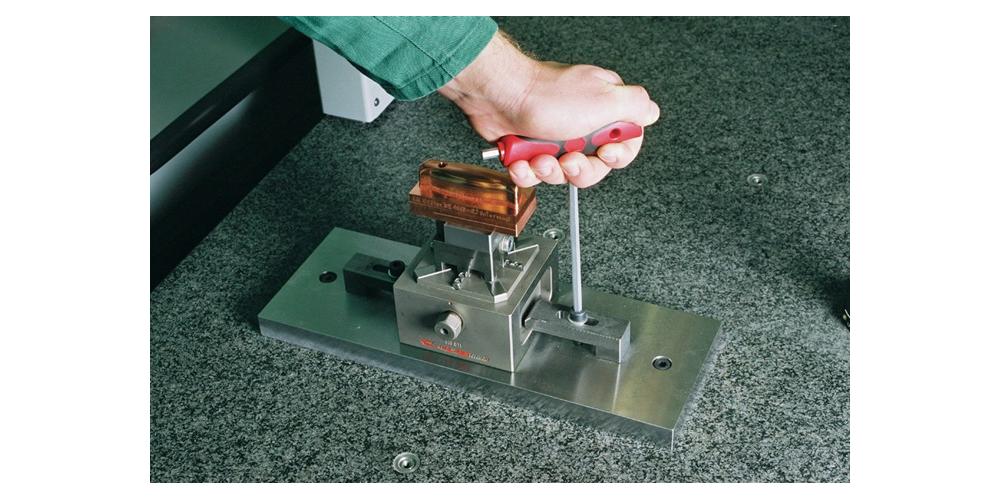 WIHA Clé à douille avec poignée transversale 334DS ouv. de clé 5 mm ...