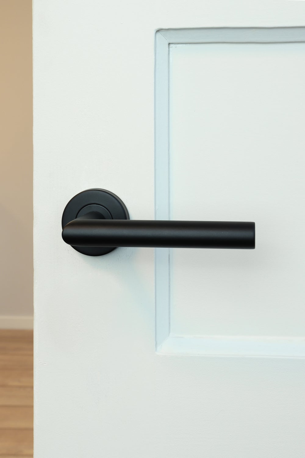 Wovar Poignée de porte sur rosace noire avec plaques cylindriques - Par ...