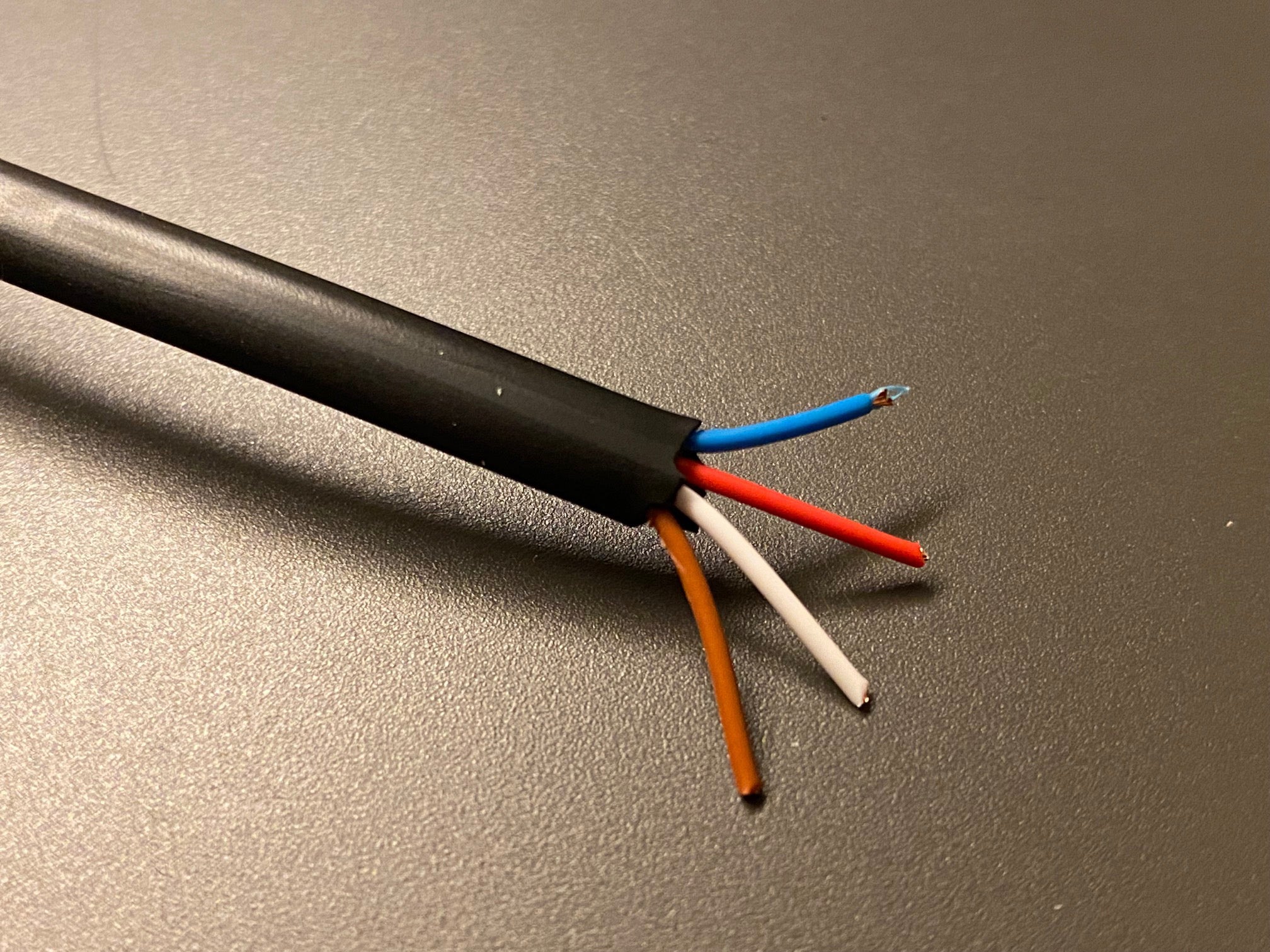 CÂBLE TÉLÉPHONIQUE PLAT À 4 PÔLES | Leroy Merlin