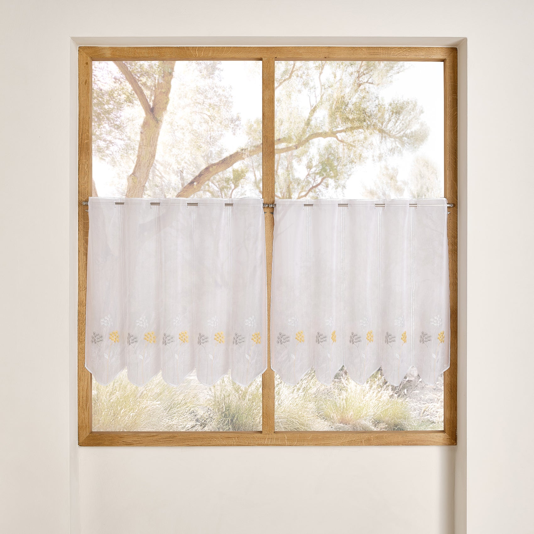 Brise bise brodé à motif fleurs - Jaune - 150x60 cm - Polyester | Leroy ...
