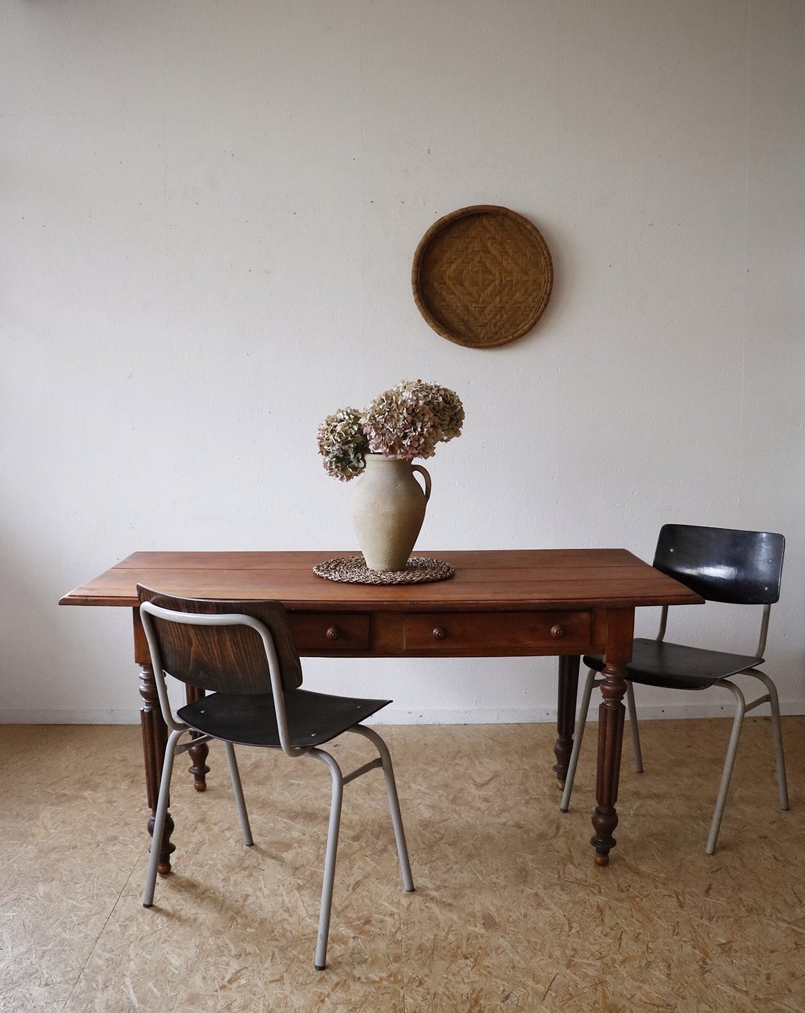 Table à manger en bois Romy N°477 - Bon état | Leroy Merlin