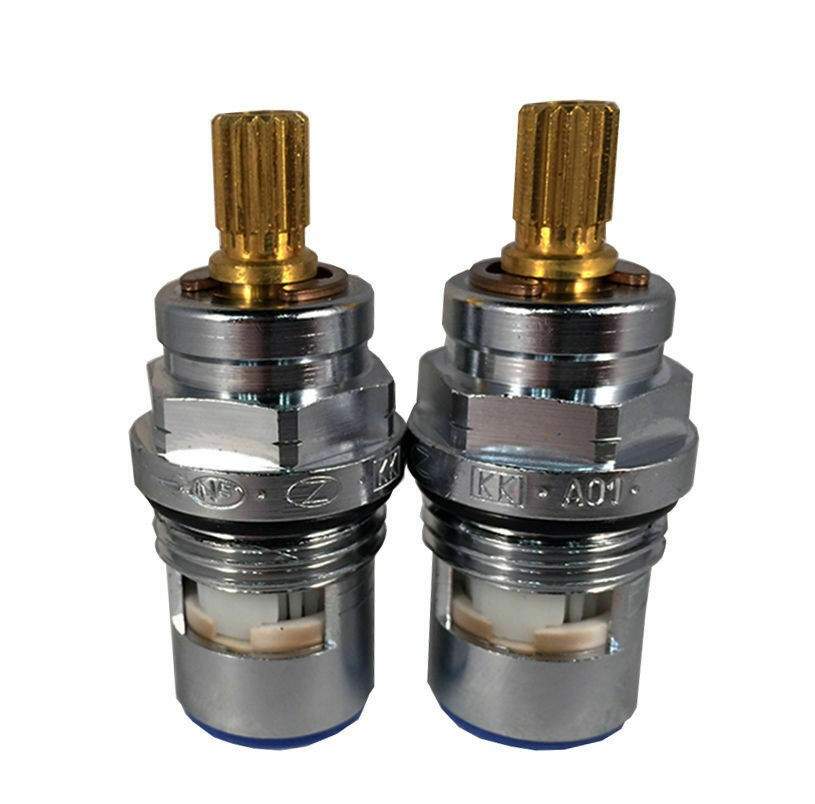 Coppia di vitoni ricambio 1/2" Zucchetti R9742P.9501 - Vitone | Leroy ...