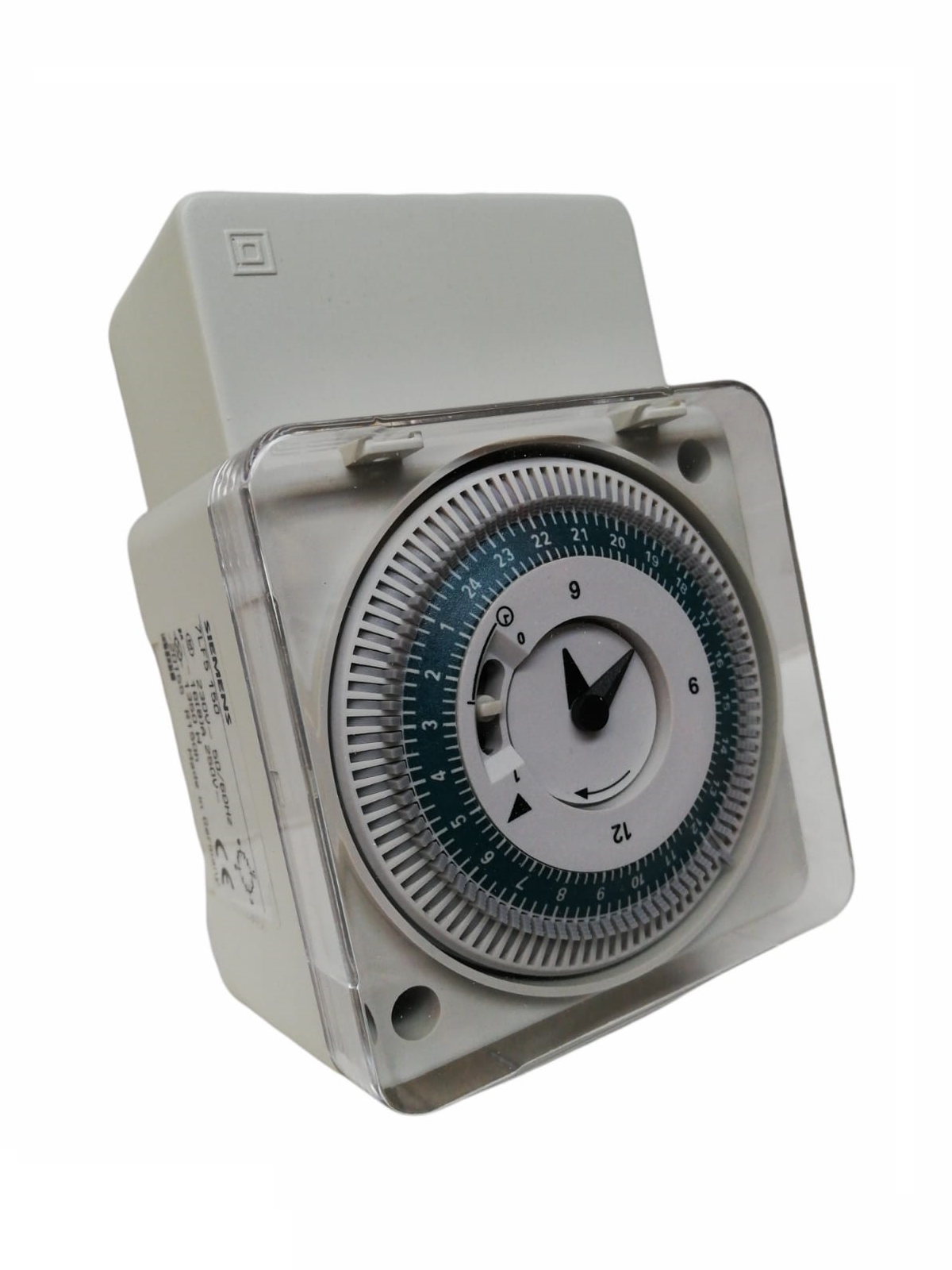 Siemens 7lf5150 quartz time switch 230v 1350w 8a | Leroy Merlin