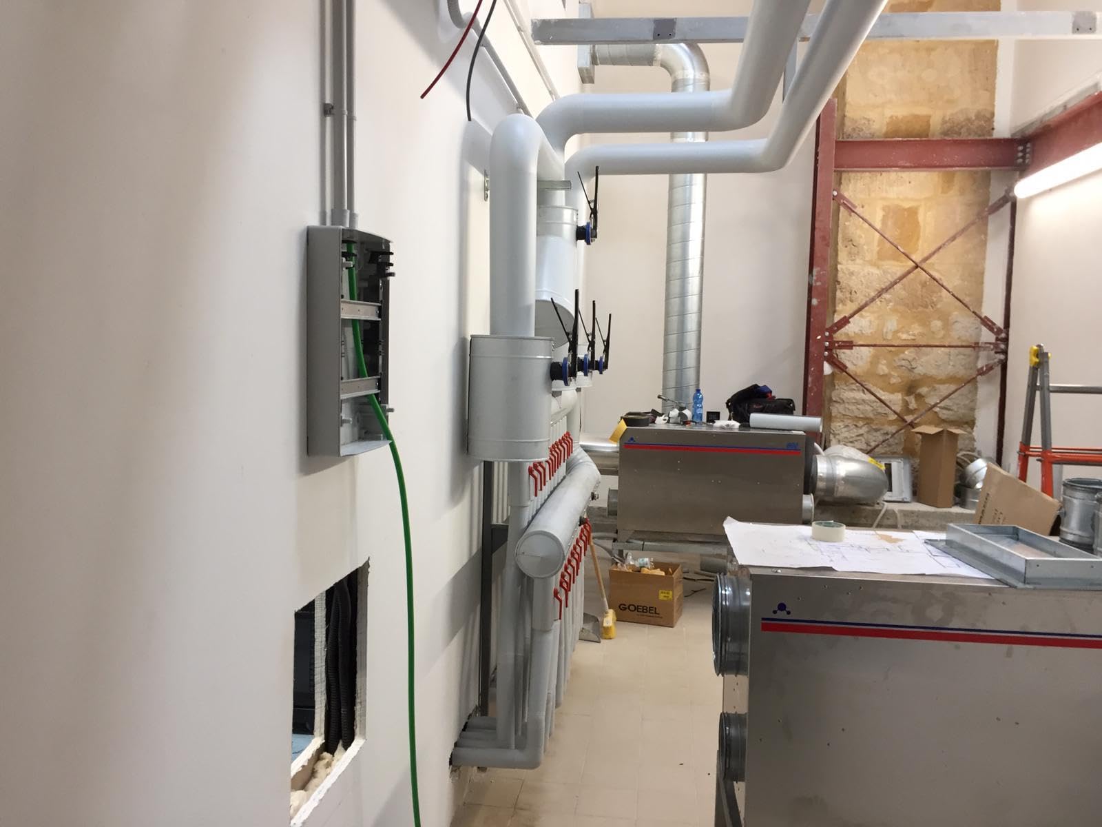 Benda in PVC isogenopak per copertura tubazioni di impianti di ...