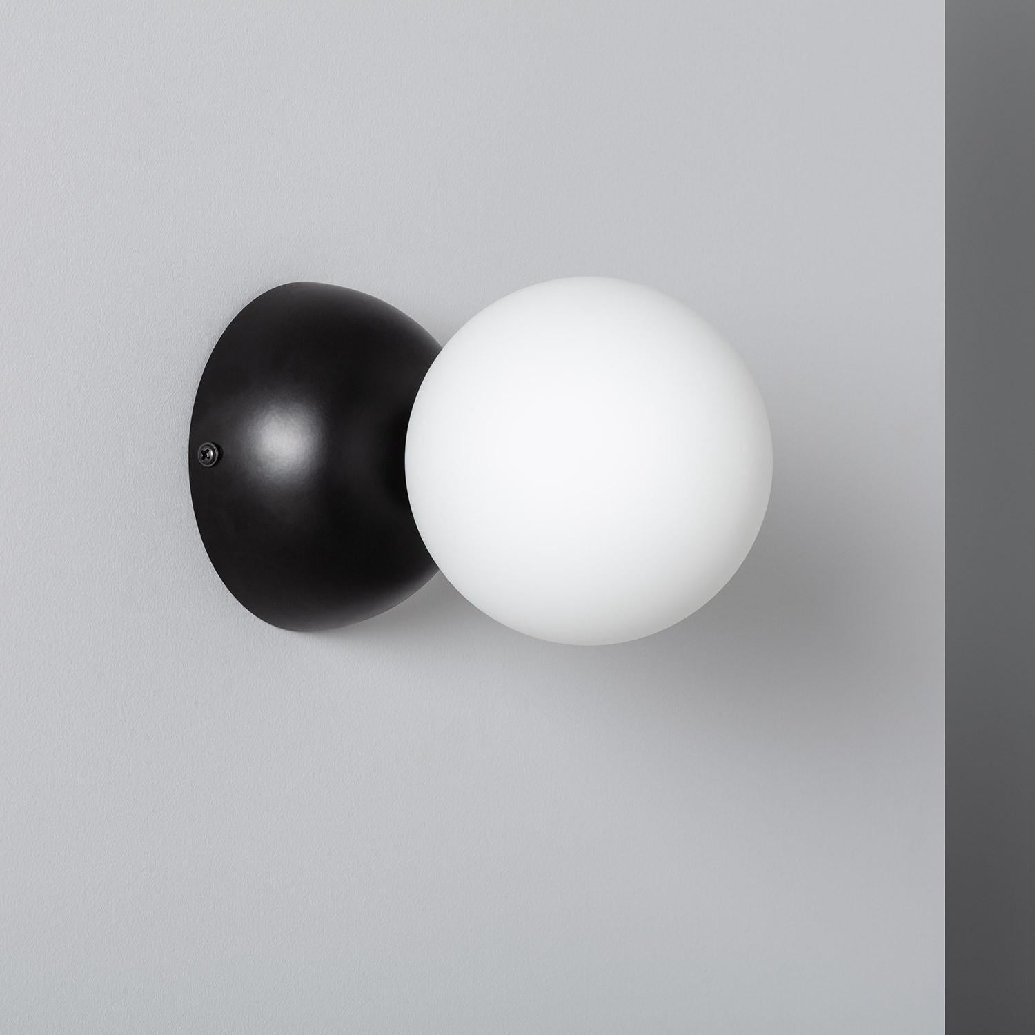 Ledkia Applique da Parete in Metallo e Vetro Poe Bianco / Nero | Leroy ...