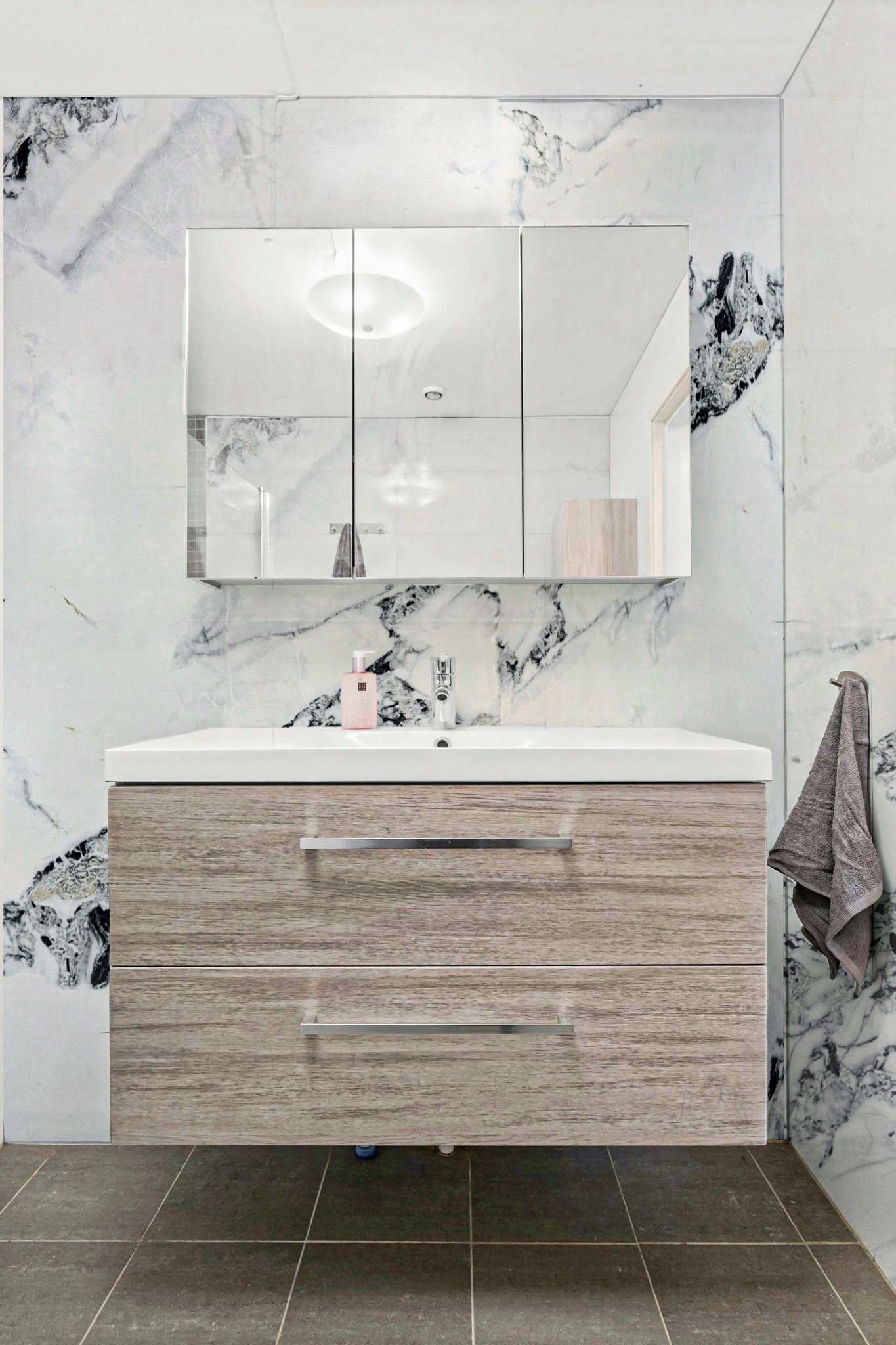 Panneau PVC Mural Blanc 1220x2440 | Leroy Merlin