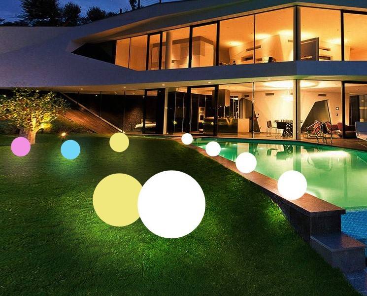 Sphère lumineuse LED RGBW sans fil 50cm 2,4W IP65 | Leroy Merlin