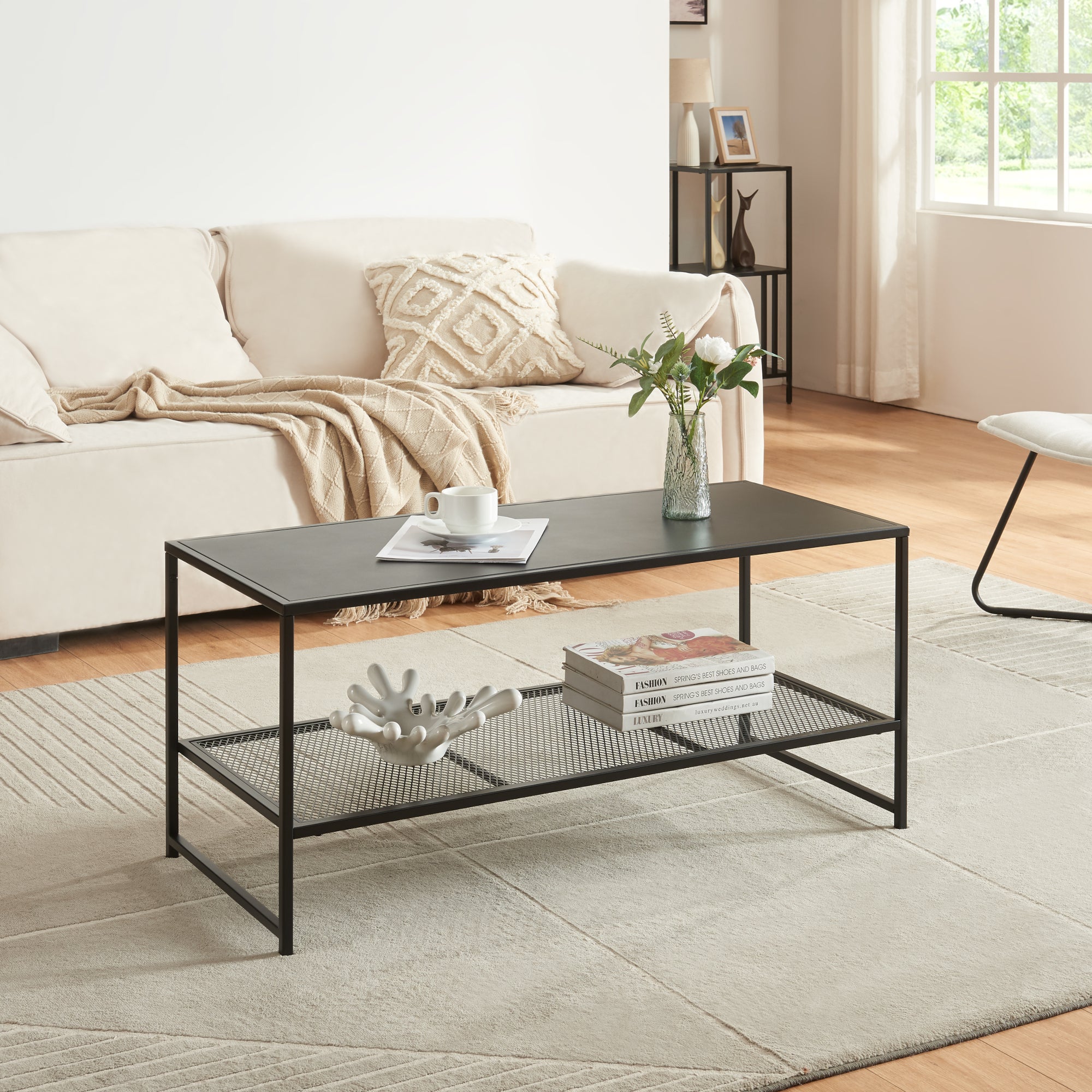 Table basse de salon Ruokolahti avec tablette en grille acier 102 x 43 ...