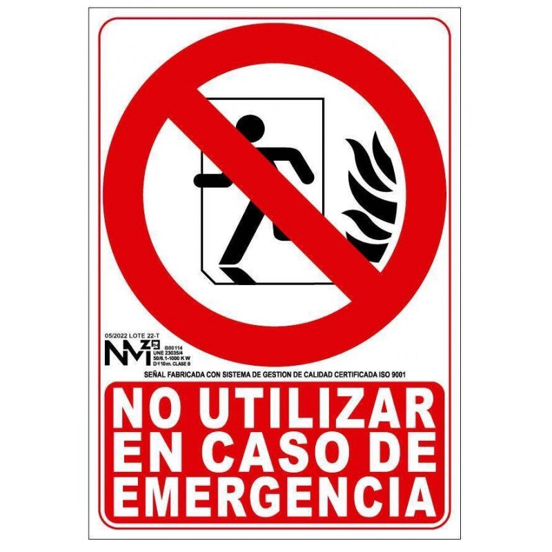 CARTEL PVC CLASE A 21* 30 NO UTILIZAR PUER.EM | Leroy Merlin