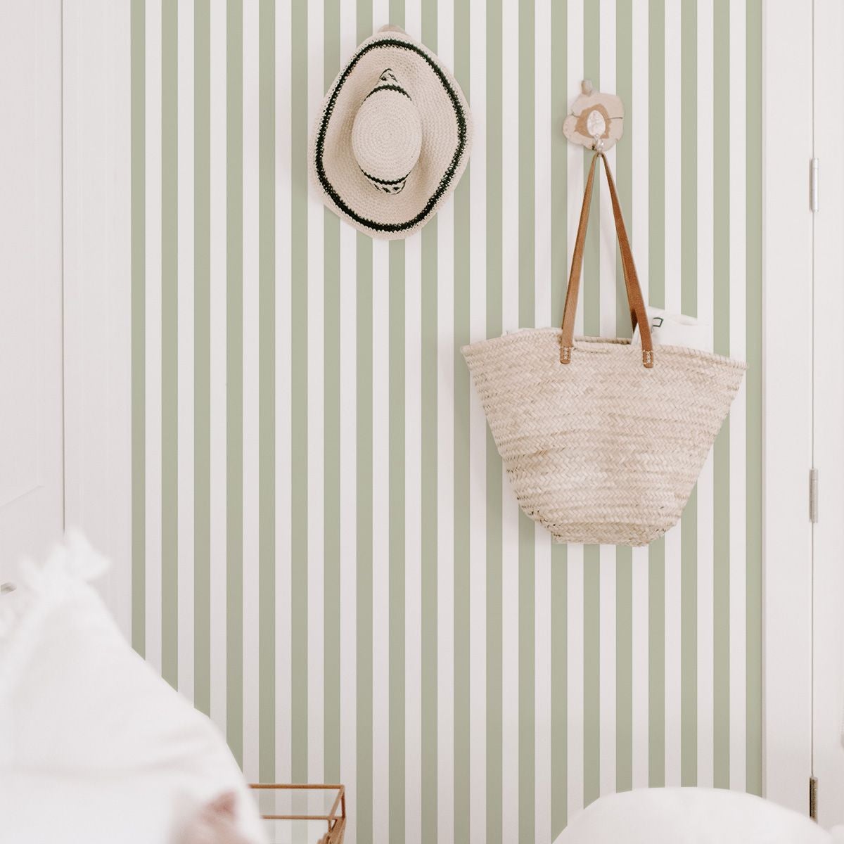 Papel pintado vinilico rayas pequeñas verde y blanco lavable y ...