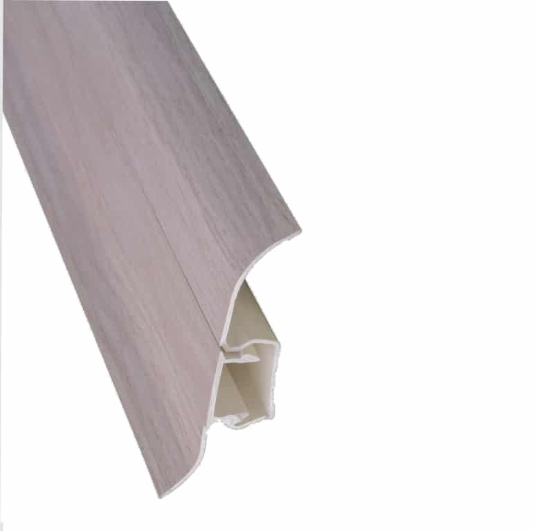 Lot de 5 - Plinthe cache-fils chêne blanc en 6 x 250 cm | Leroy Merlin