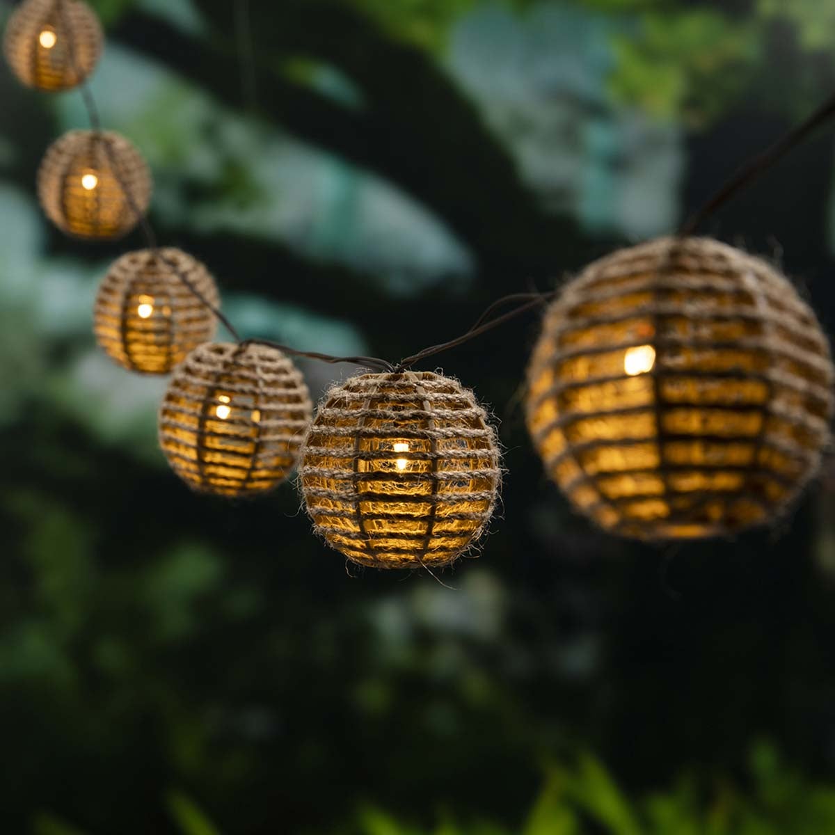 Guirlande lumineuse solaire 20 ampoules LED en corde | Leroy Merlin